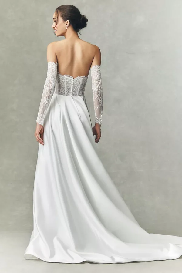 Locket Aster - Vows Bridal